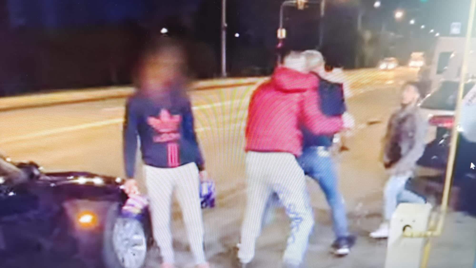 VIDEO. Bătaie între mai mulți tineri la Cluj-Napoca. Și-au împărțit ...